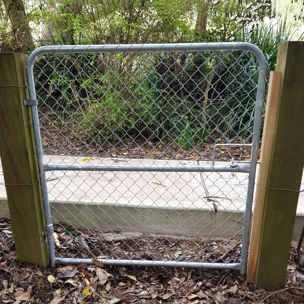 Chainlink Double Gate B34 OD (25NB) Galvanised – Tubeclamp AU